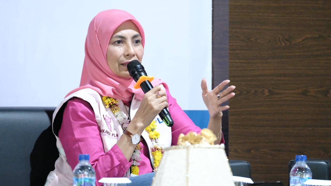 Goes To Campus, Srikandi PLN Paparakan Strategi Wujudkan Net Zero ...