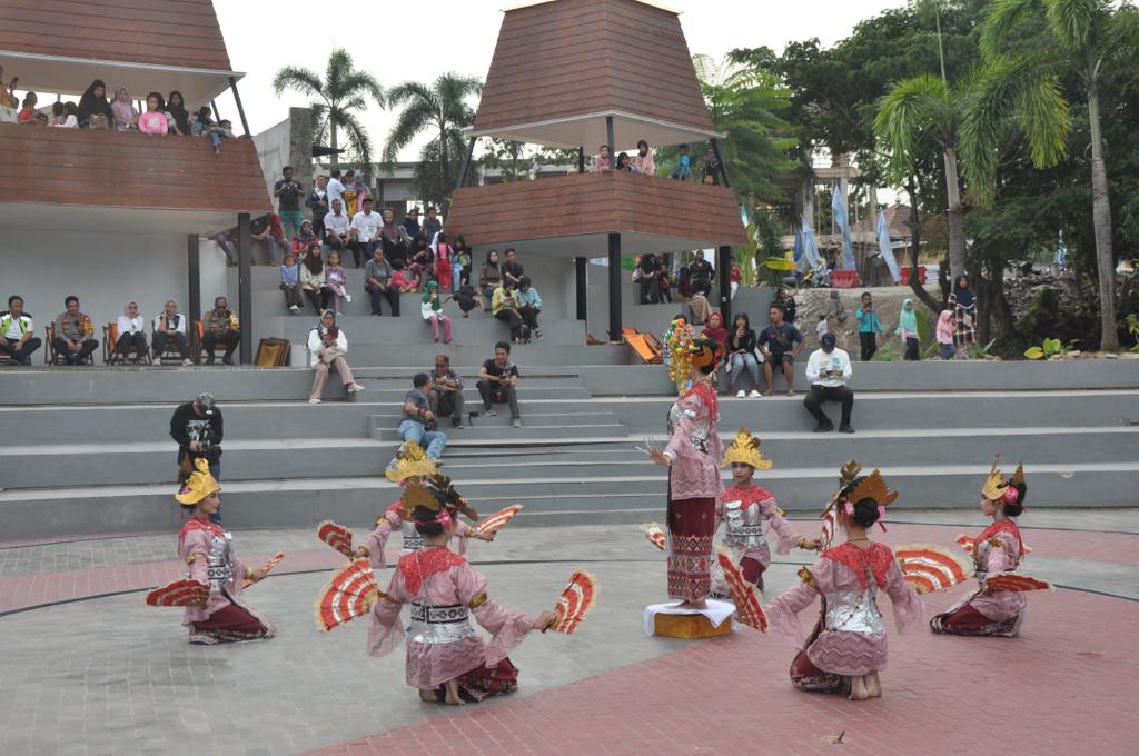 Hadirkan Hiburan bagi Pemudik, BHC Gelar Pentas Seni Tari Tradisional ...