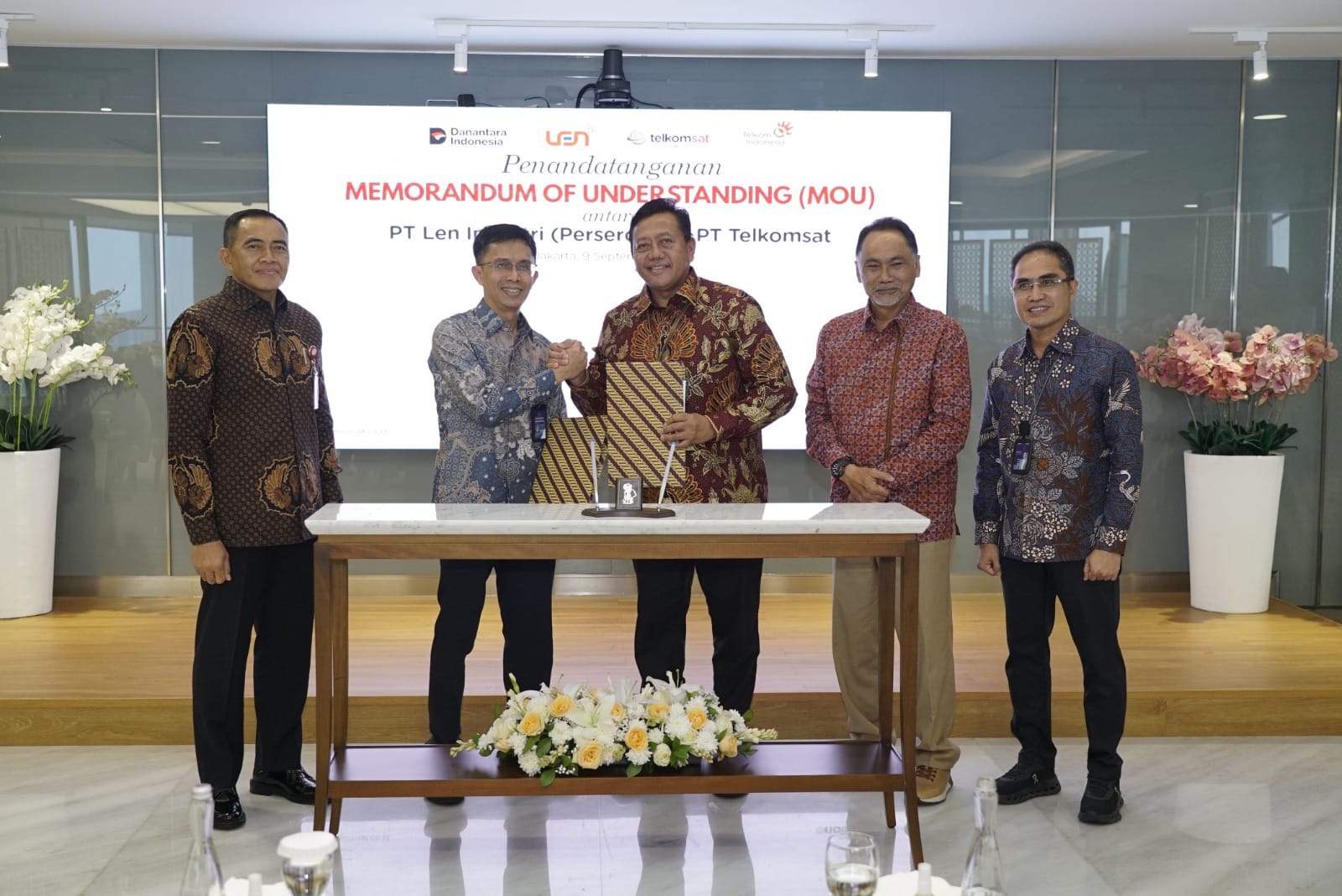 Telkomsat dan PT Len Industri (Persero) Tandatangani MoU untuk Perkuat ...